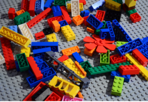 【加工技術紹介15】射出成形の基礎から応用まで：メリット・課題・最新技術を徹底解説！ - OUTSENSE